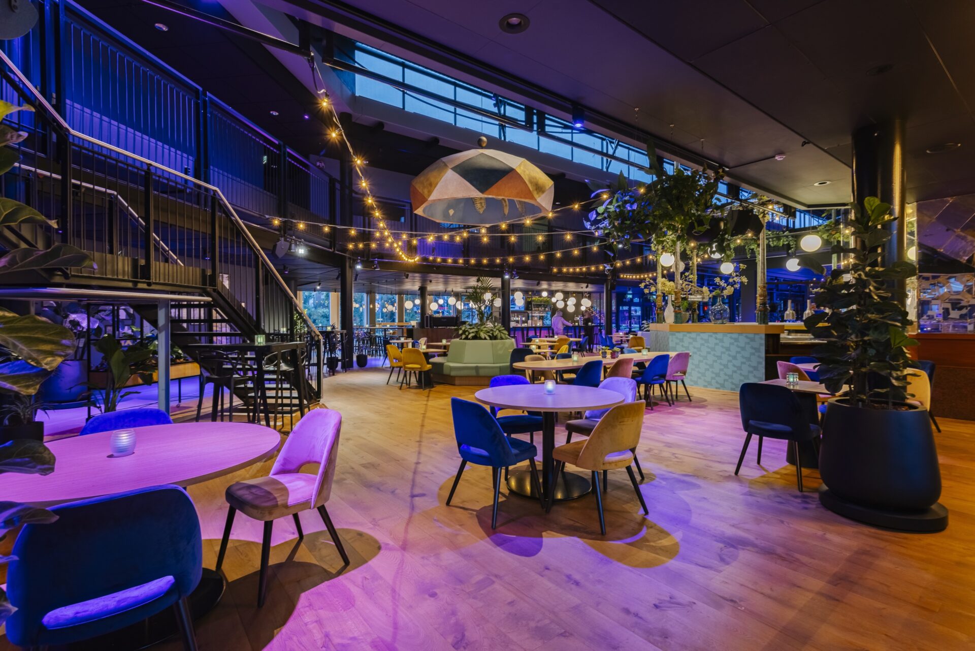 Entreehal Oosterpoort - Een warm decor voor alle voorstellingen